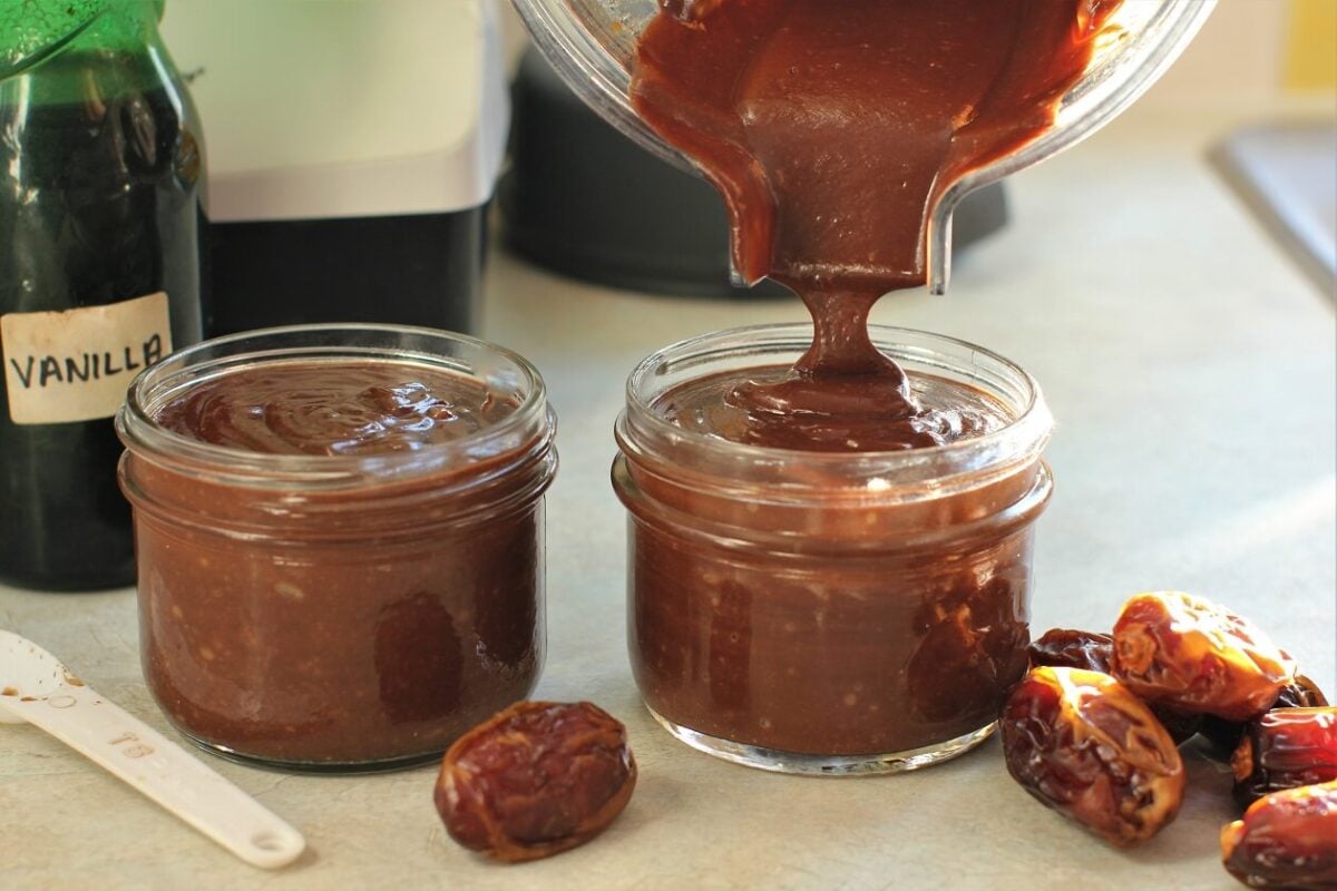 Chocolate & Medjool Date Spread | Kitchen Frau